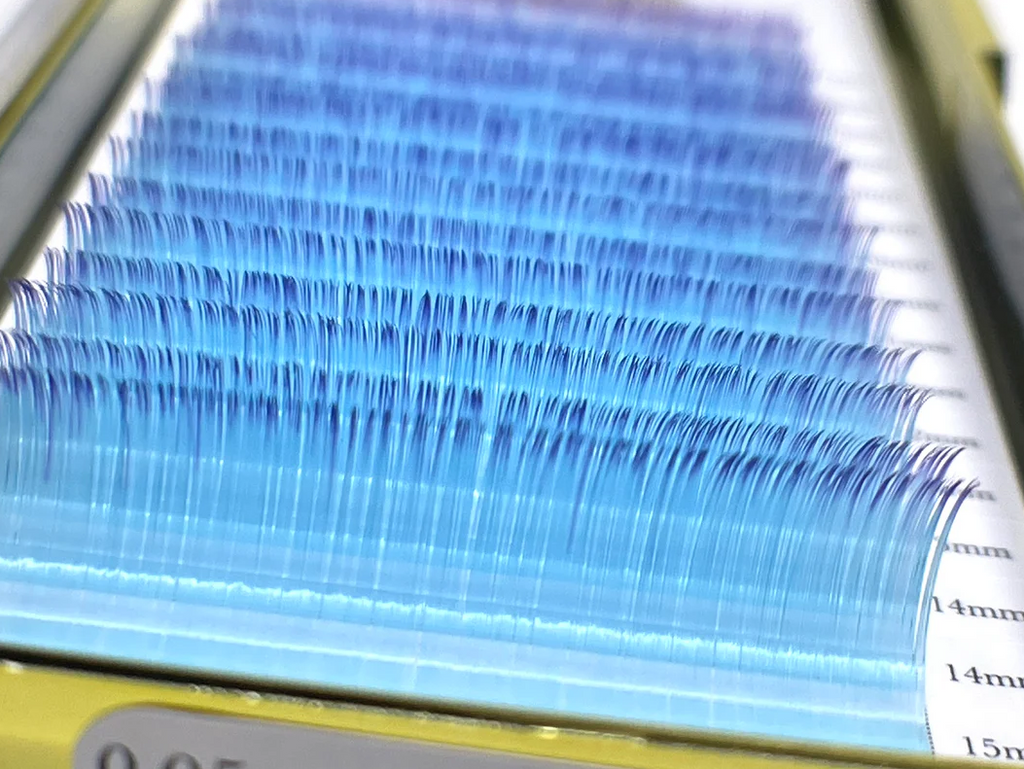 Summer Lash Trends to Amp Up Your Vibes | Honeybee Lash Co. – Honeybee ...